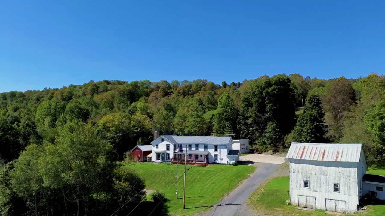 175 SAM LAPE RD SUMMIT NY 12175 Presented By Kevin Lucero 607-282-6242